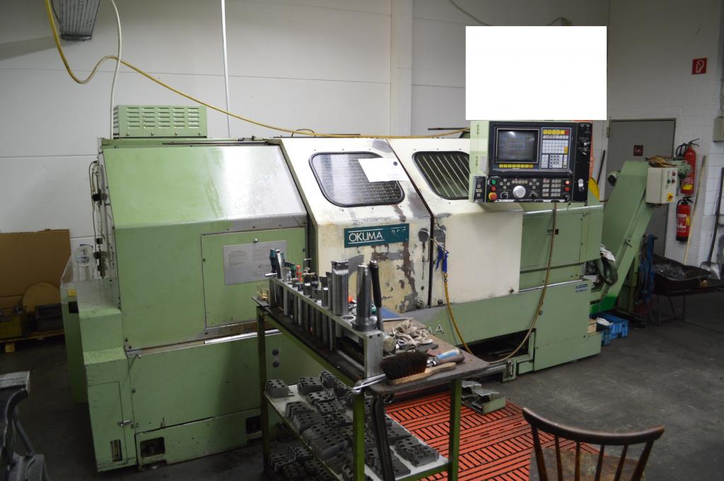 Gebrauchte OKUMA LB 25 - CNC Drehmaschine günstig