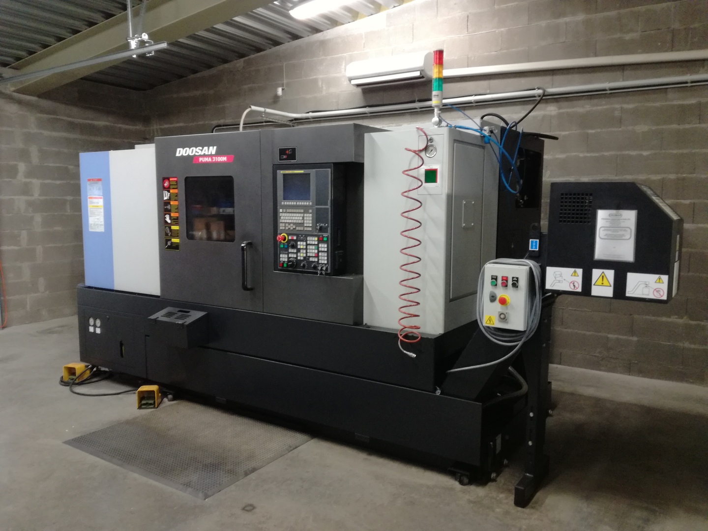 Used DOOSAN - Puma 3100 CNC Lathe for Sale