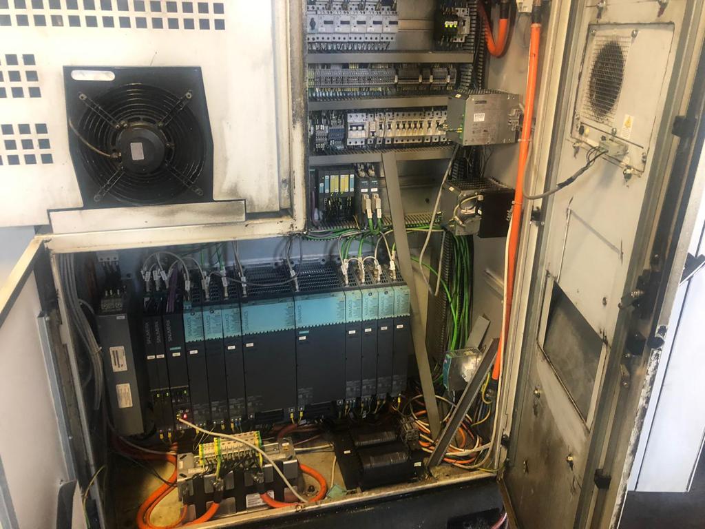 Buy Used SPINNER - TTC 300 - 52 SMMCY with Barloadeder