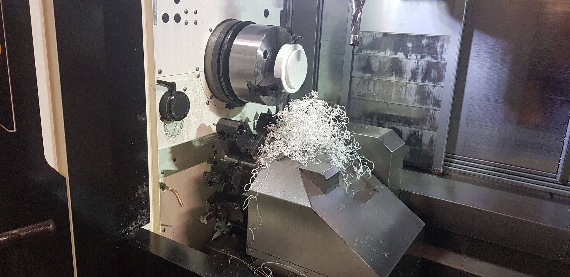 ያገለገሉ DMG / MORI NTX 2000 ወፍጮ- / ርካሽ ለሽያጭ ማዕከል