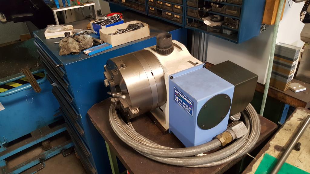 Used HURCO - VMS 50 S with Kitagawa 4th axis for Sale