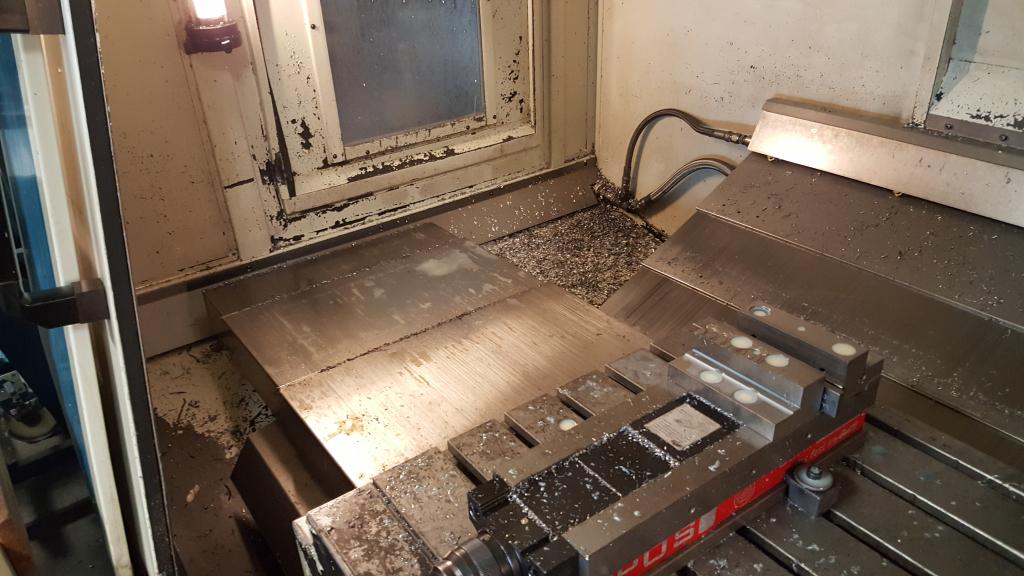 Used HURCO - VMS 50 S with Kitagawa 4th axis for Sale