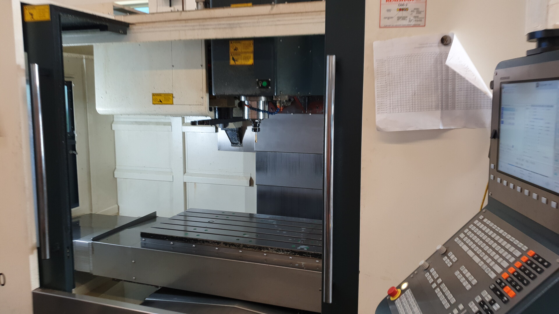 Gebrauchte AXON VMC-1270-H3L vertikales BAZ kaufen