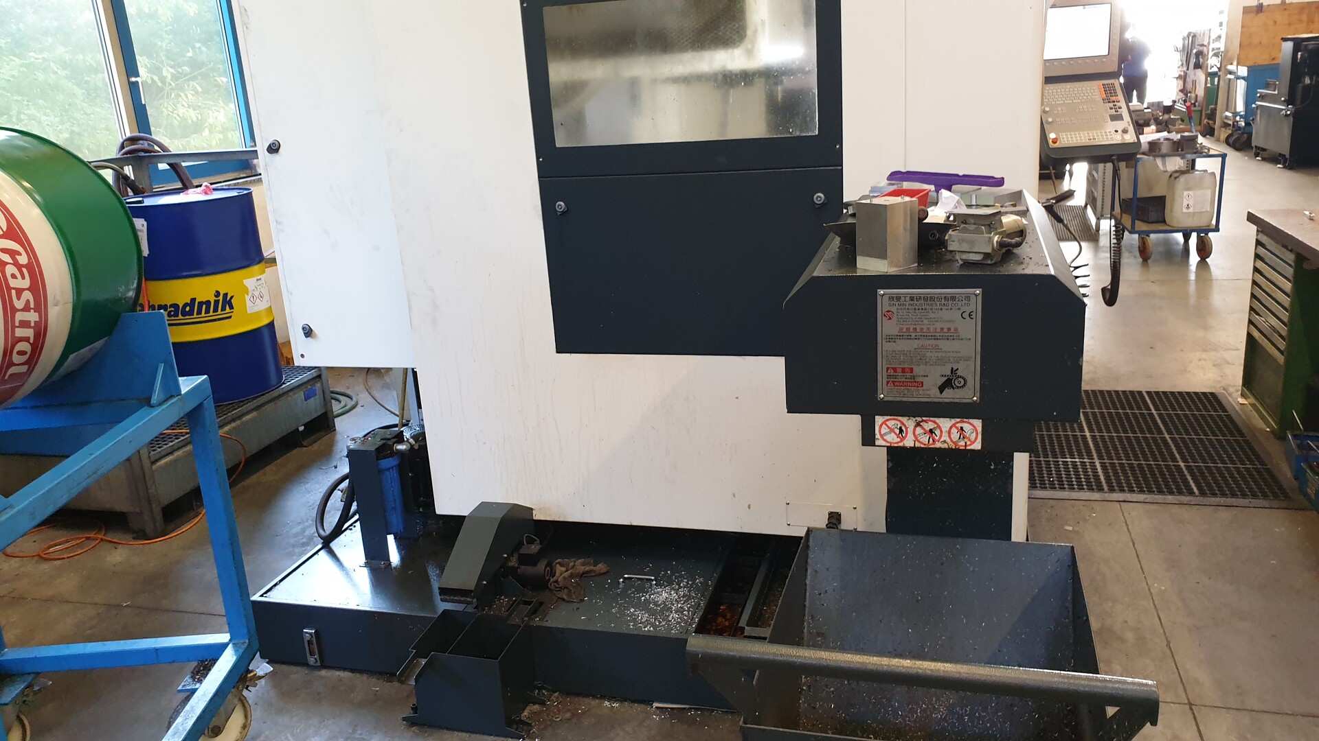 Used AXON VMC-1270-H3L Machine Centre for SALE cheap