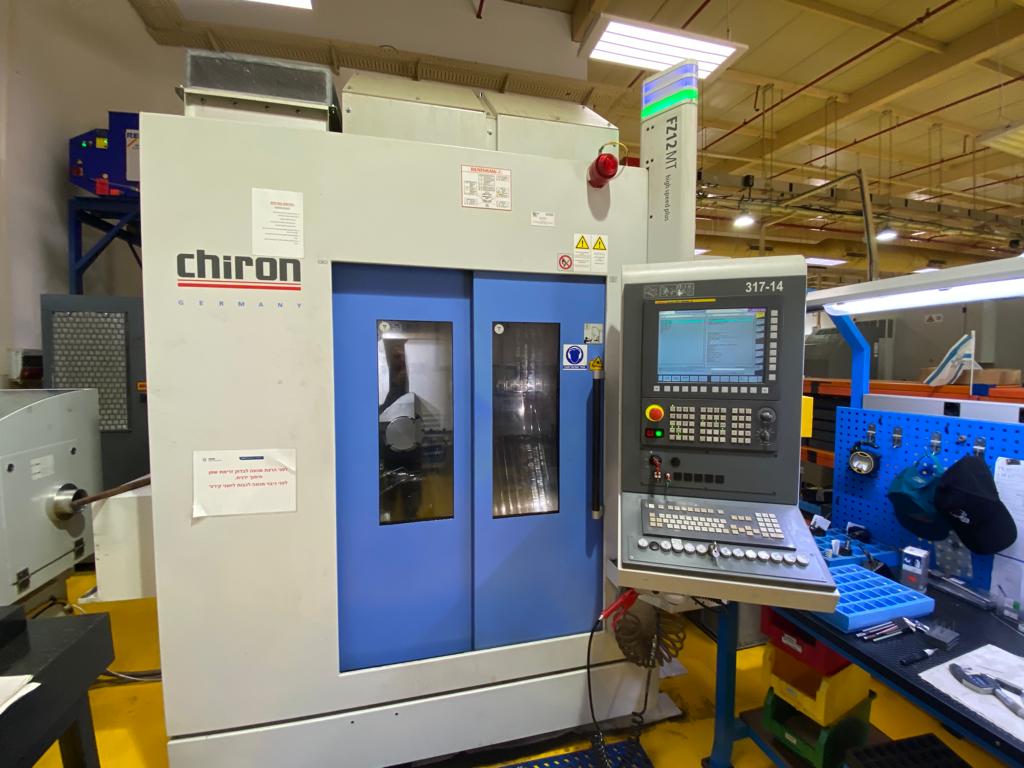 ምርጥ ያገለገለ CHIRON FZ12 MT ባለከፍተኛ ፍጥነት VMC ከባር ጫኚ ጋር