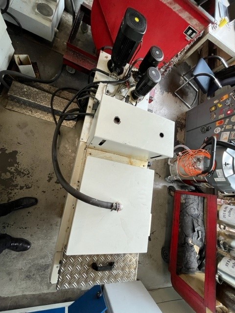 AXA VHC-2 XTS/50 5 Axis Traveling Column Machine Center | Asset-Trade AXA VHC-2 XTS/50 5 Axis Traveling Column Machine Center | Asset-Trade