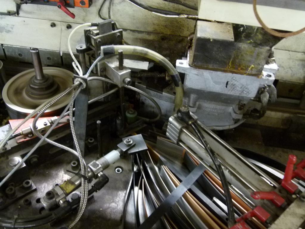 IMA - Combima K II R75-5:1 1820 V R3 - Edge processing