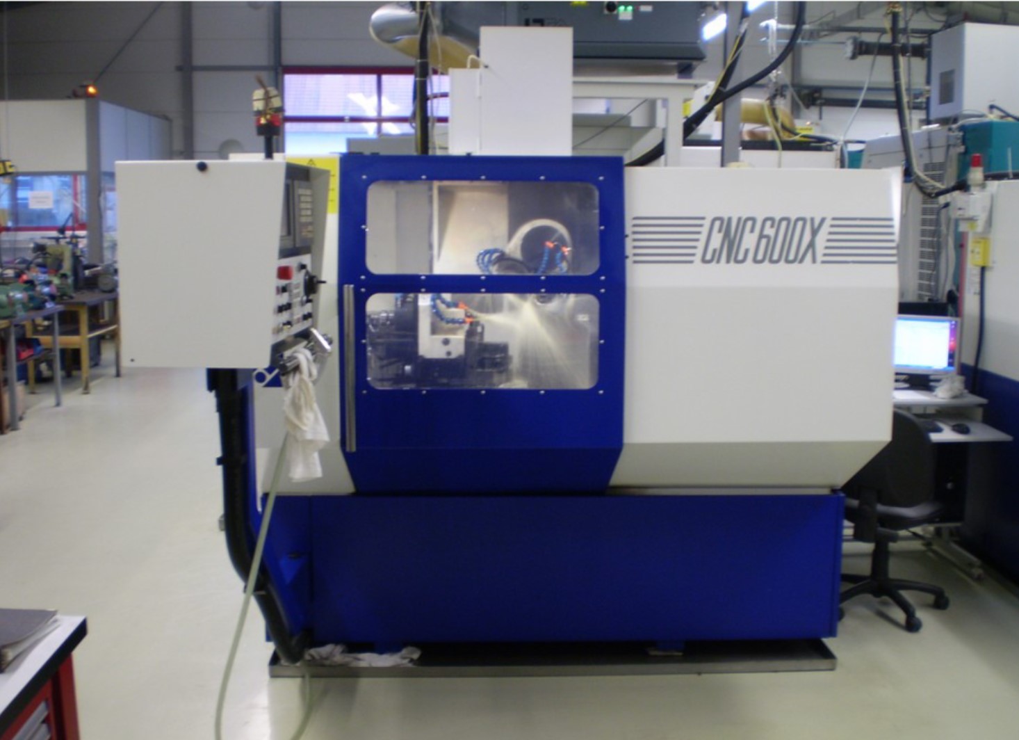 เครื่องเจียรเครื่องมือ ROLLOMATIC CNC600X มือสอง