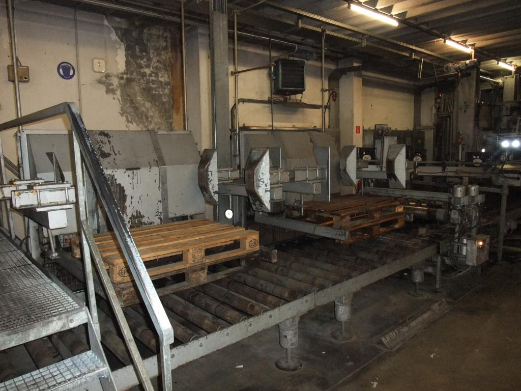 Complété KRONES Ligne d'embouteillage RBG Bière, 60.000 XNUMXL