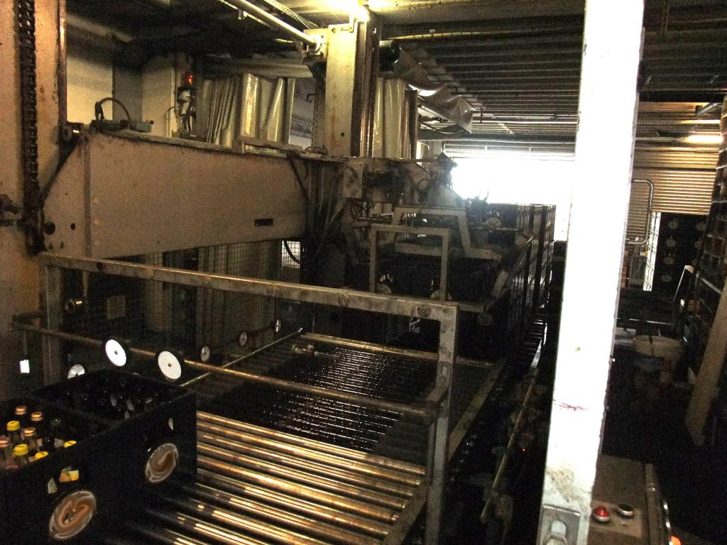 Complete KRONES RBG bottling Line Beer, 60.000L