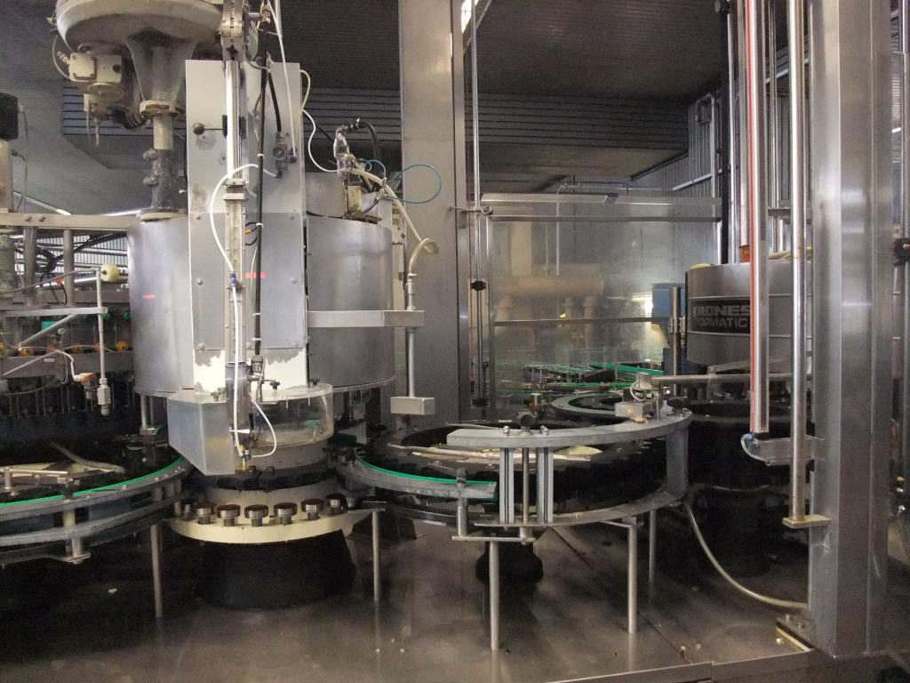 Complete KRONES RBG bottling Line Beer, 60.000L
