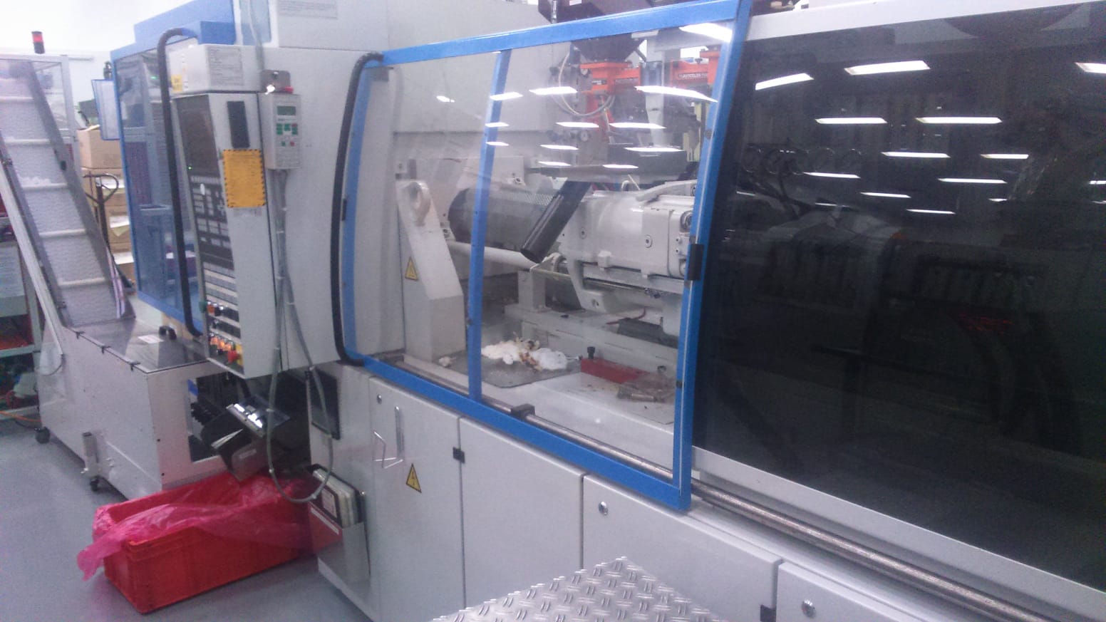 Used ENGEL - ES 330/80 HL-SL Injection Moulding Machine