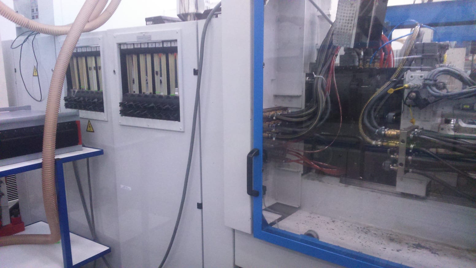 Used ENGEL - ES 330/80 HL-SL Injection Moulding Machine