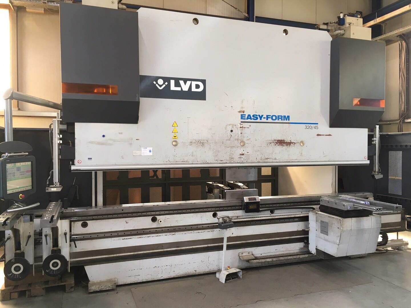 Gebrauchte LVD PPEB 320/45 Abkantpresse kaufen | Asset-Trade