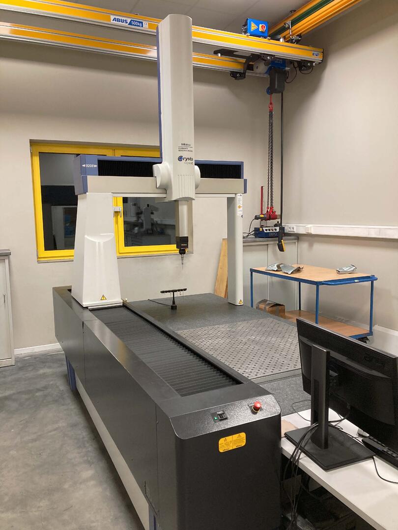 Paling baik digunakan MITUTOYO Mesin pengukur Crysta-Apex C9208