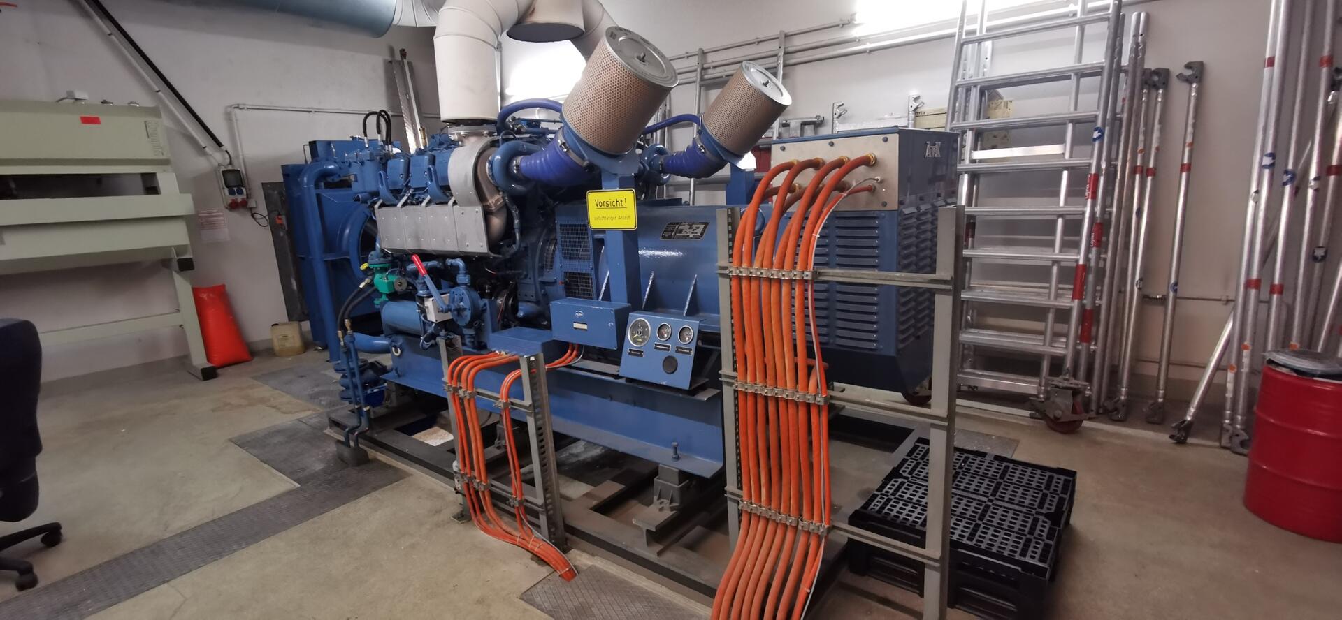 Beste gebrauchte MTU 6V 396 TC 42 mit AvK DKBN80/500-4TS Generator 500 ...