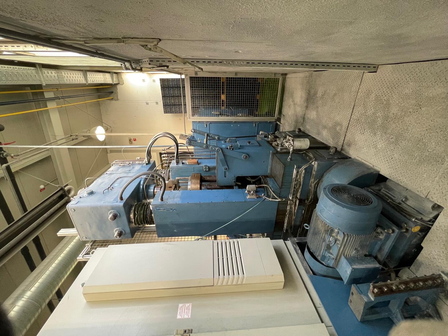 DORST DK250 hydraulic press | Asset-Trade