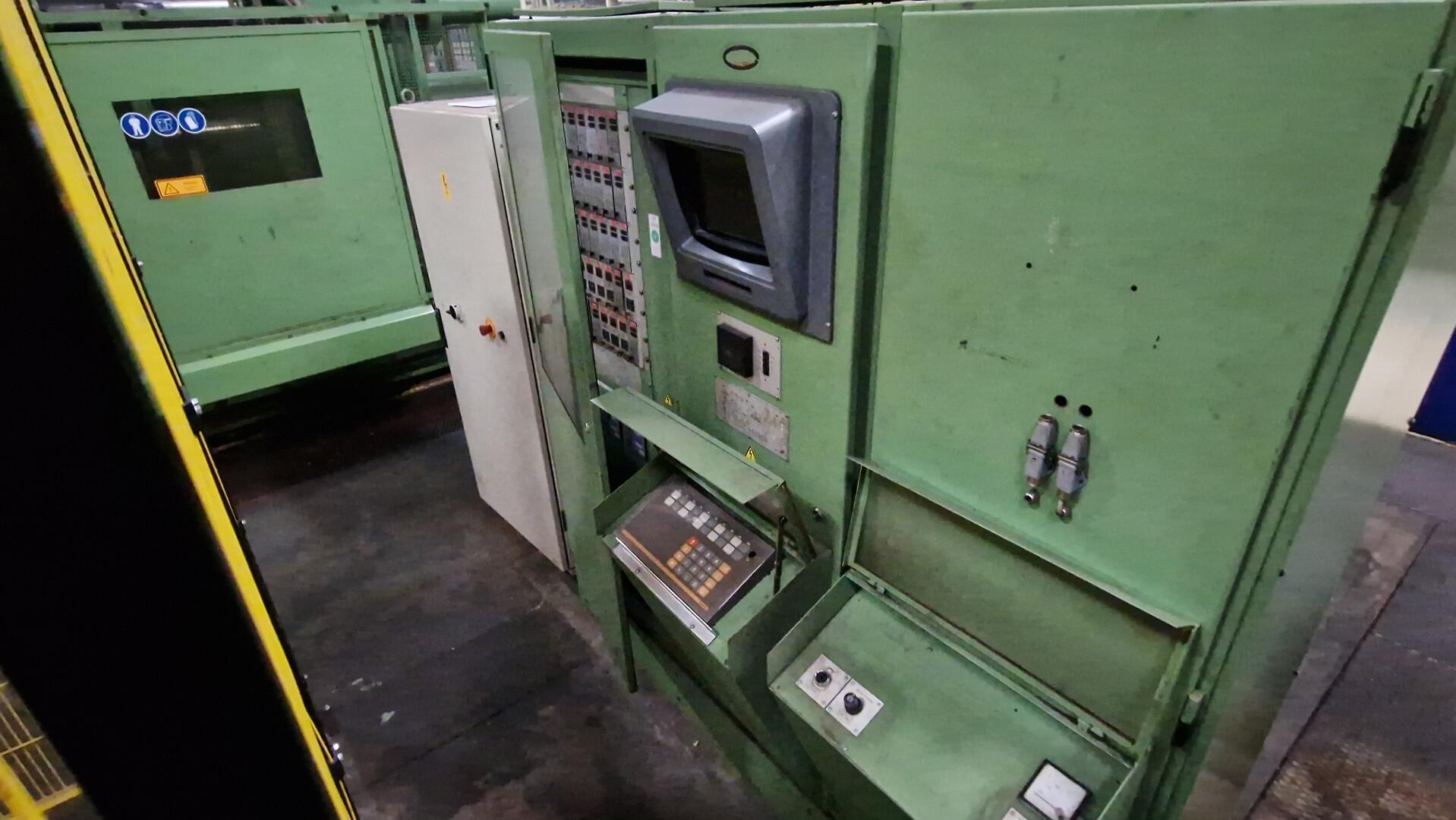 Buy best used WINDSOR W1000 Injection molding Machine 1000Ton