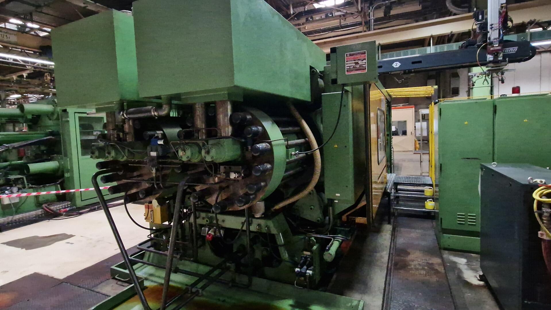 Buy best used WINDSOR W1000 Injection molding Machine 1000Ton