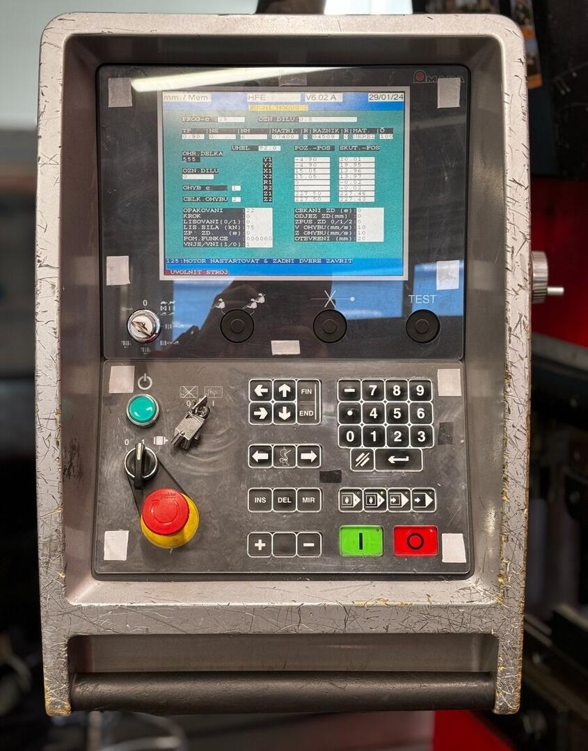 பயன்படுத்திய AMADA HFE-100-3 ஹைட்ராலிக் பிரஸ் பிரேக் விற்பனைக்கு உள்ளது