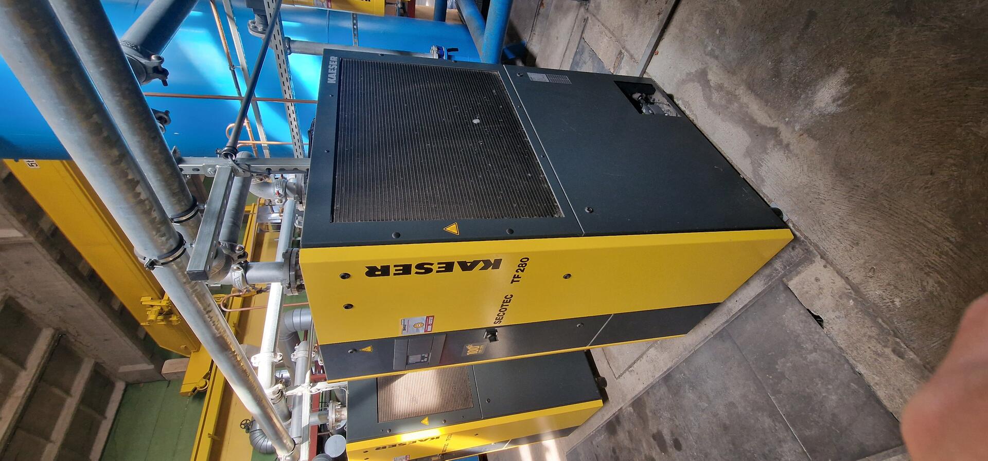 Complete Kaeser Compressor Station (YOM 2019) with DSD240/205 & Sigma ...