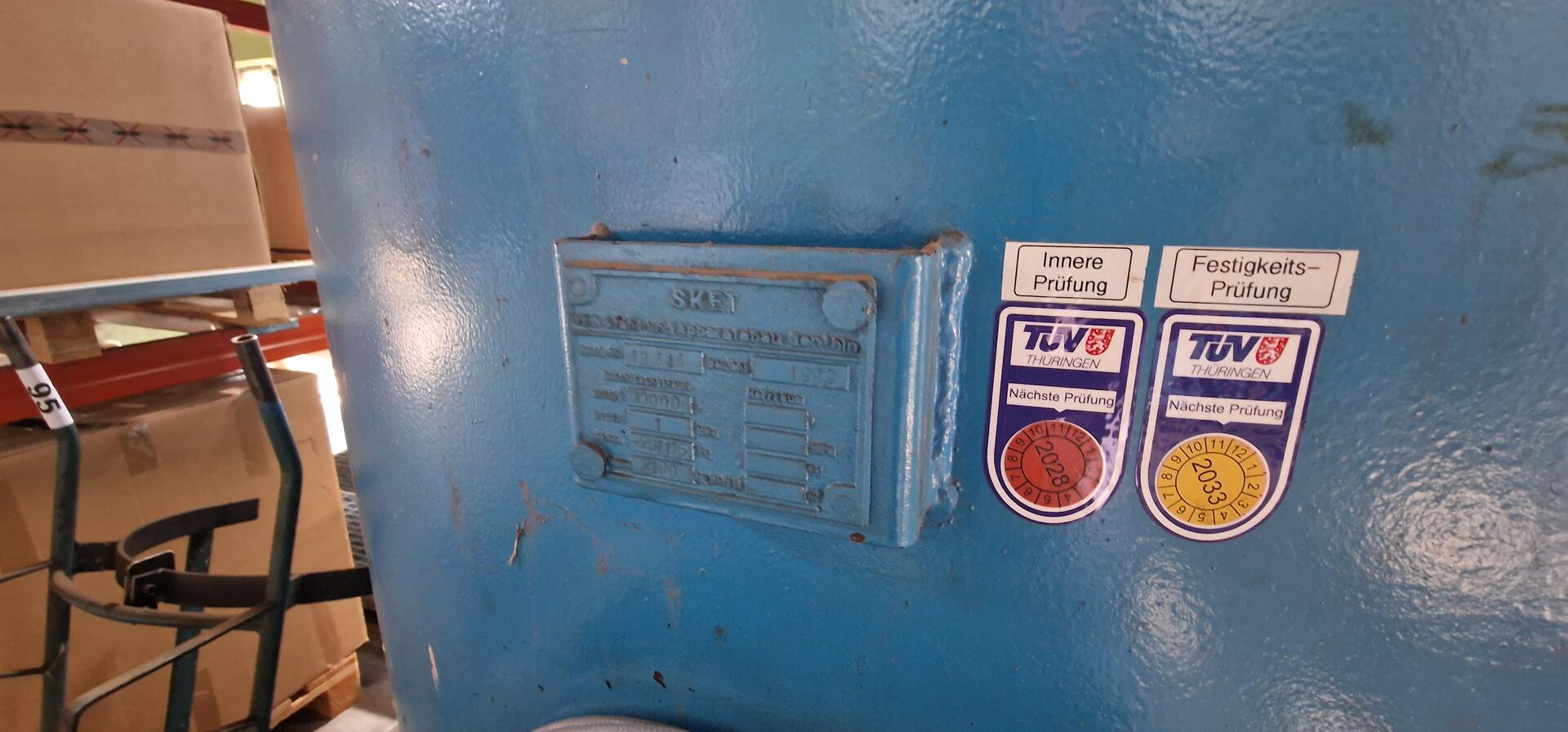 Complete Kaeser Compressor Station (YOM 2019) with DSD240/205 & Sigma ...